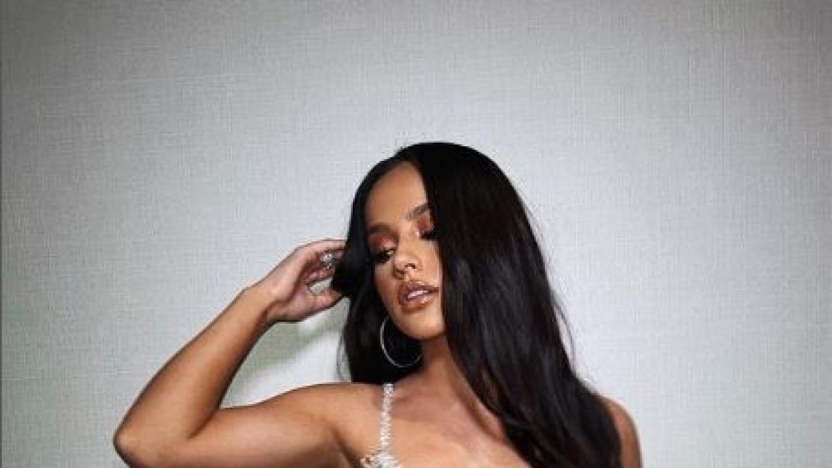 Becky G estrena su nuevo álbum “ESQUEMAS”