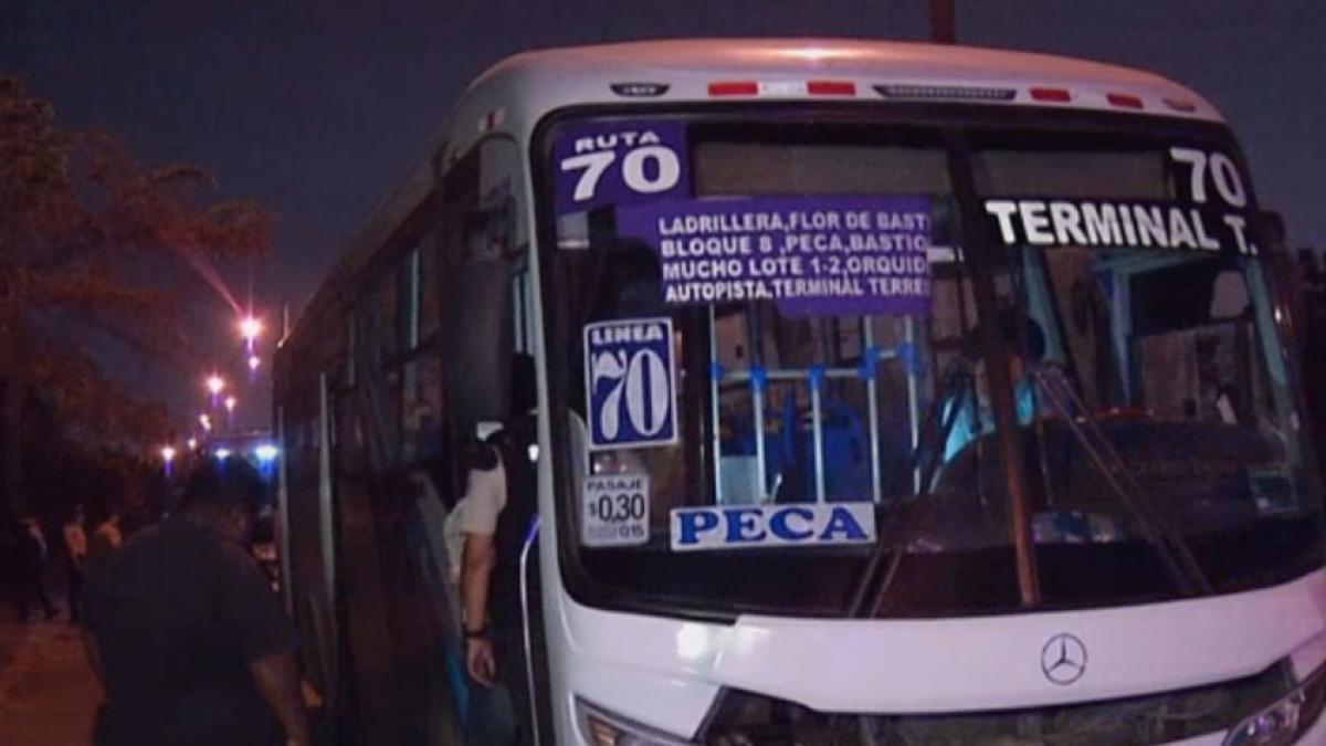 Falleció uno de los heridos durante asalto a bus de la línea 70