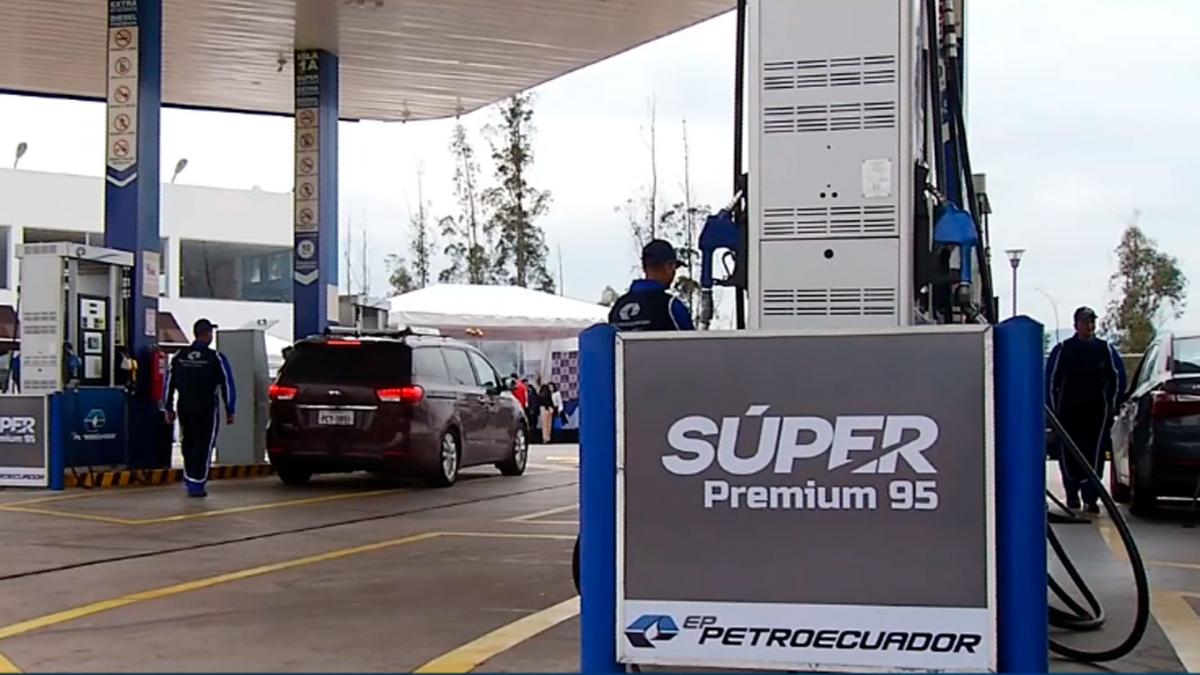 Gasolina súper Premium 95 se vende en 600 gasolineras del país