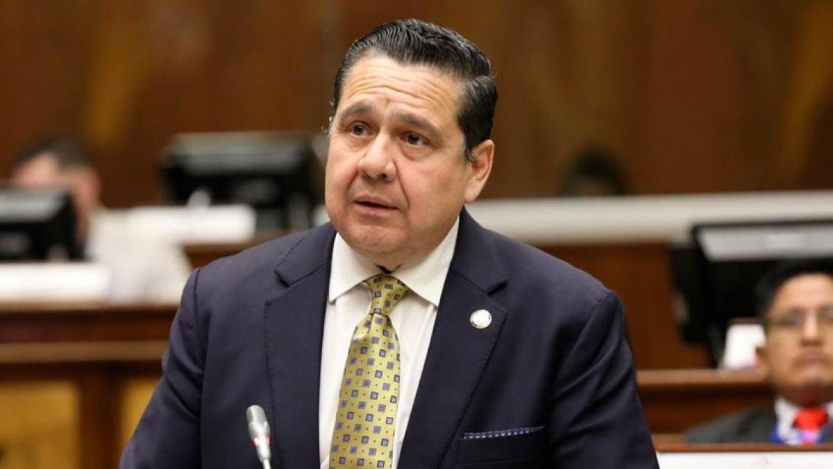 Exasambleísta Pablo Muentes demanda a Christian Zurita