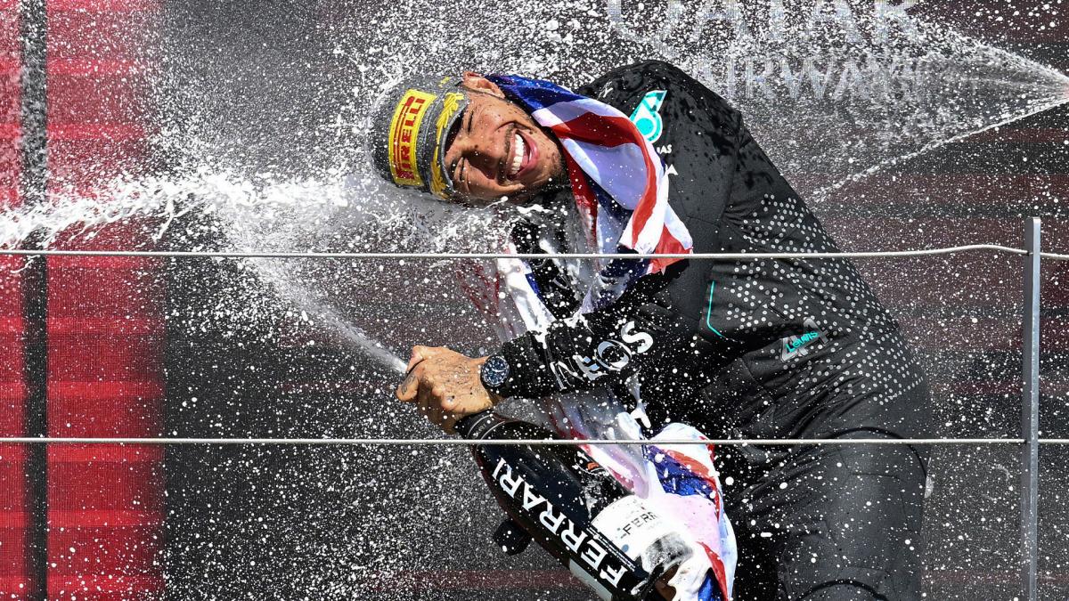Hamilton gana en Silverstone y eleva a 104 su récord histórico en la F1
