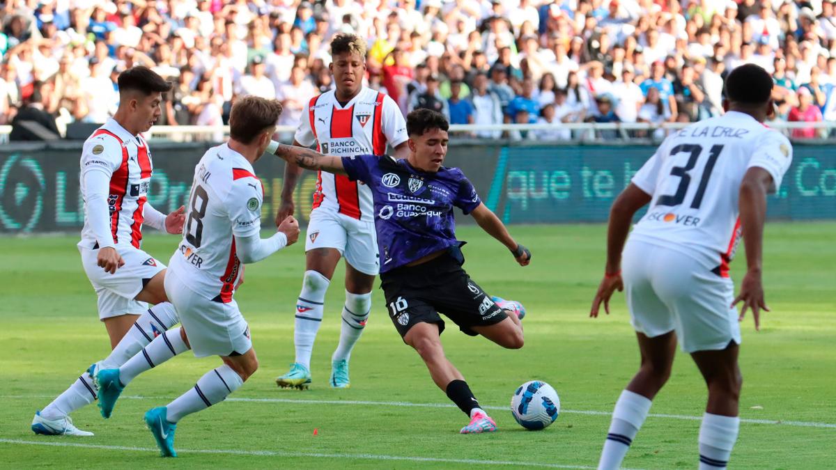 Liga Pro: Liga vs. Independiente: una final con ocho copas ...