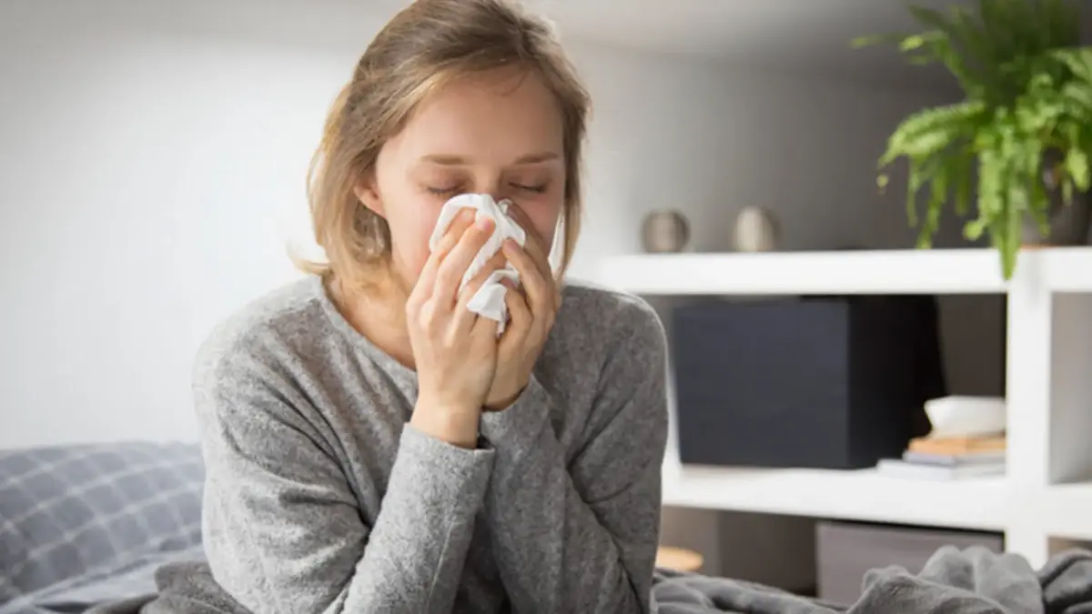 Estos son los síntomas y diferencias entre la gripe común, influenza y ...