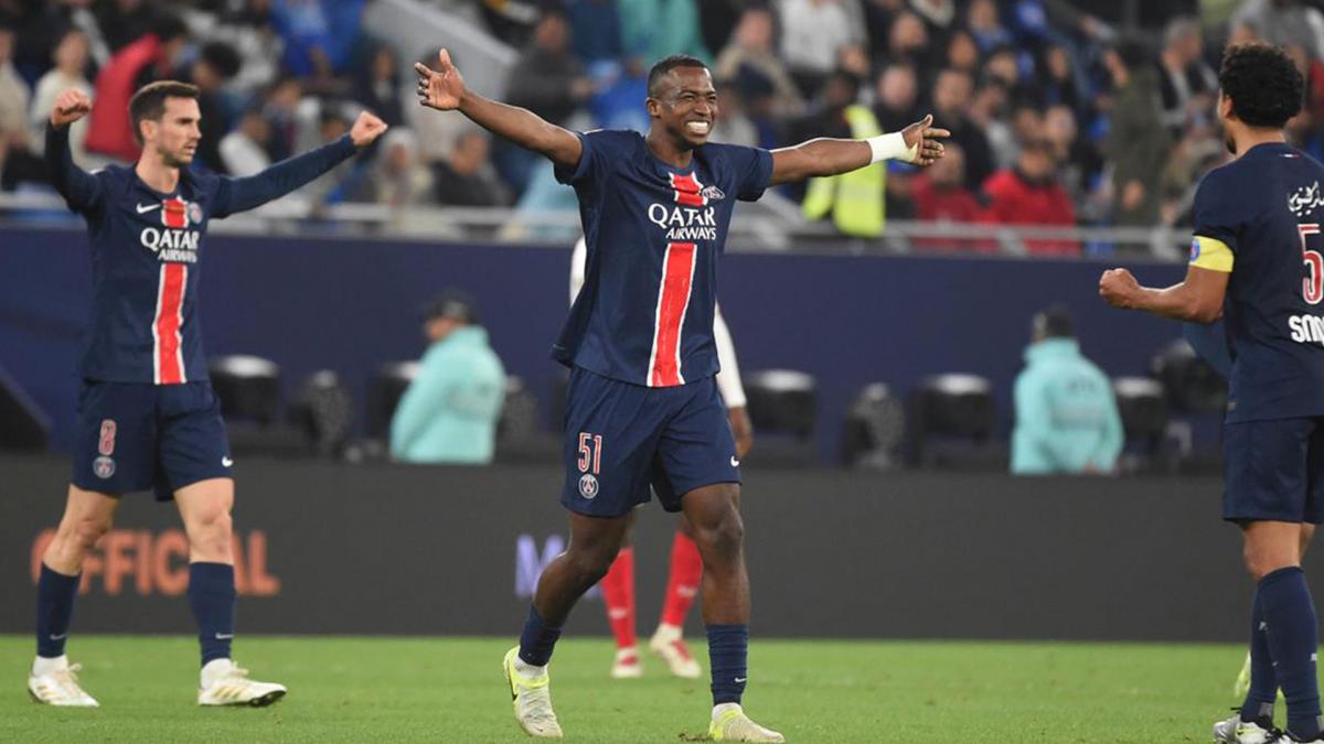 ¡Imparable! Willian Pacho logró títulos en tres países