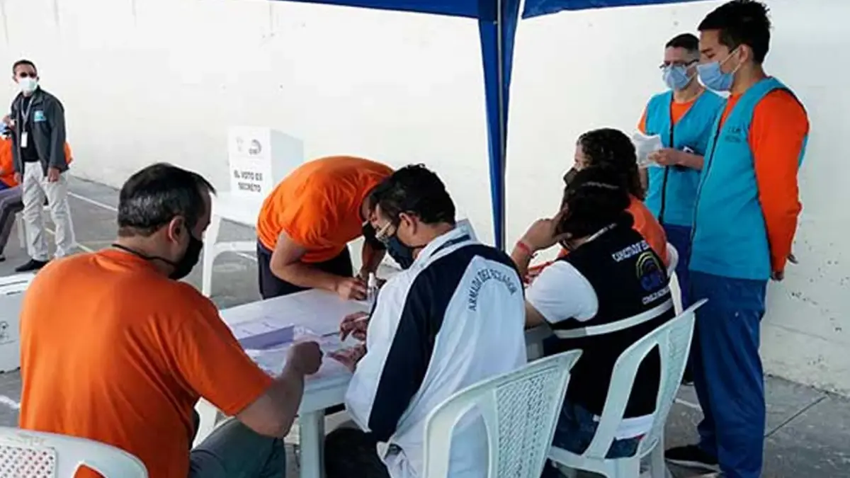 Arranca el sufragio en Ecuador con el voto de 6218 personas privadas de libertad