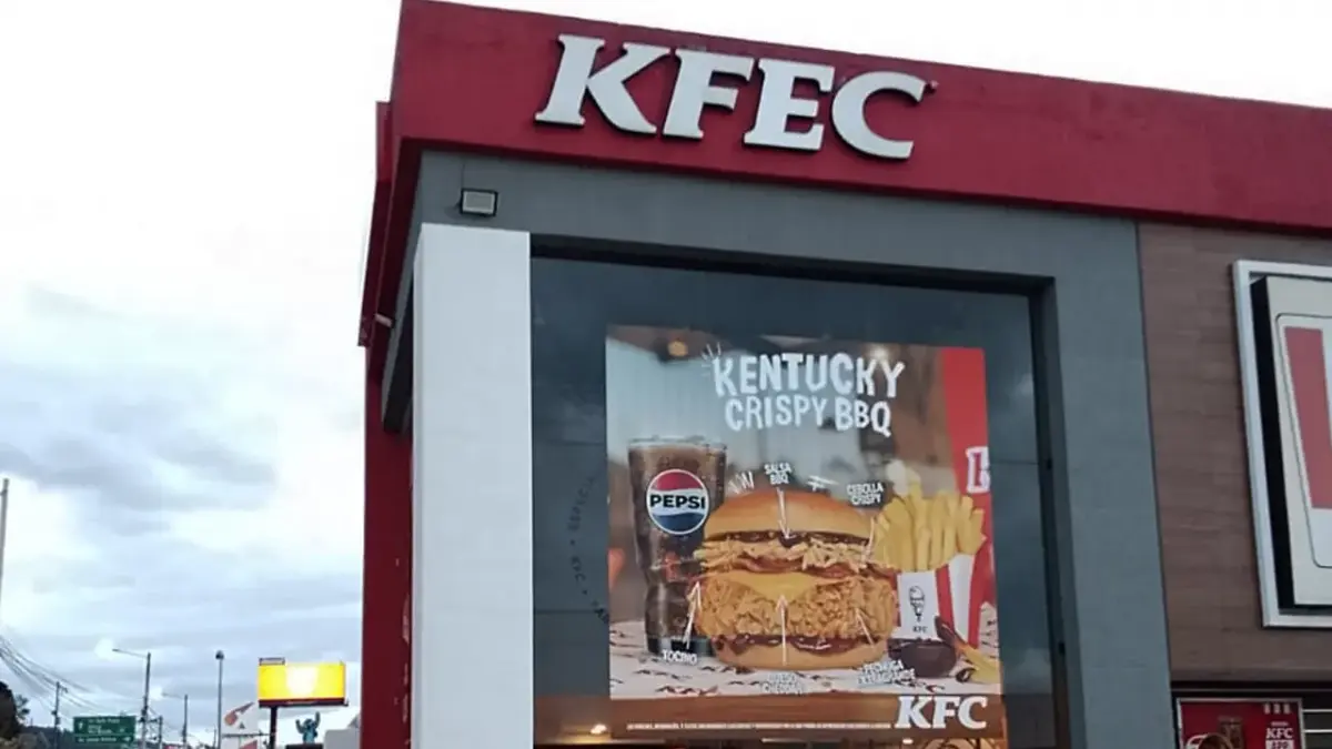 KFEC: El giro de marca que sorprendió a Ecuador y encendió las redes