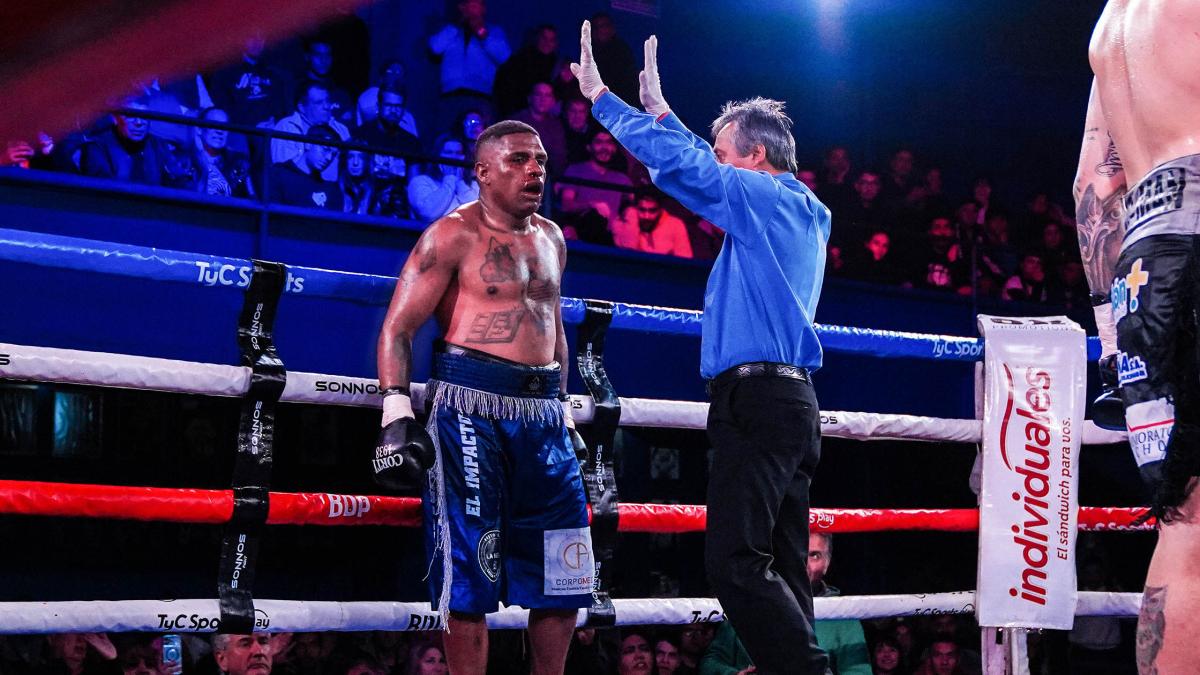 El boxeo revive en el Julio César Hidalgo con la disputa de dos títulos ...