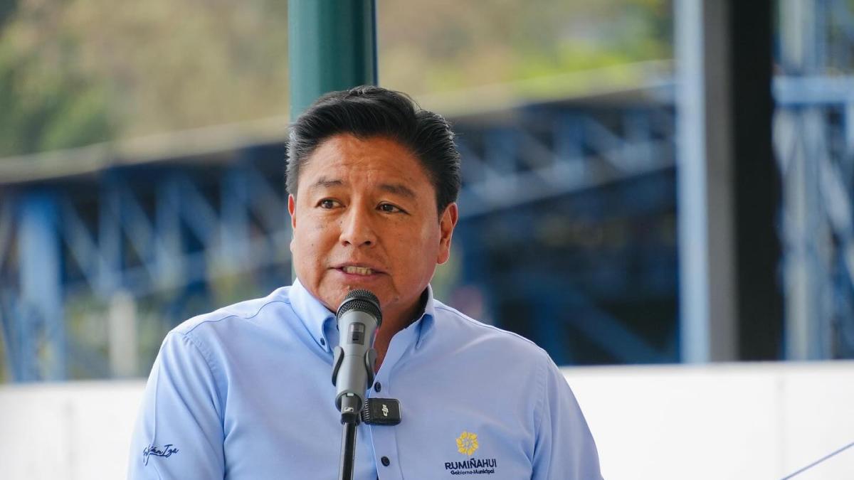 Concejo Municipal de Rumiñahui removió al alcalde Fabian Iza por ...