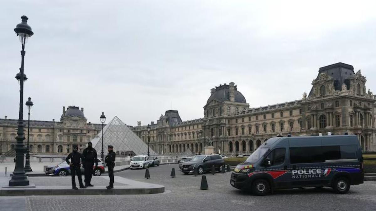 Detective Arthur Brand tras asalto al Louvre: 'Es más fácil robar un ...