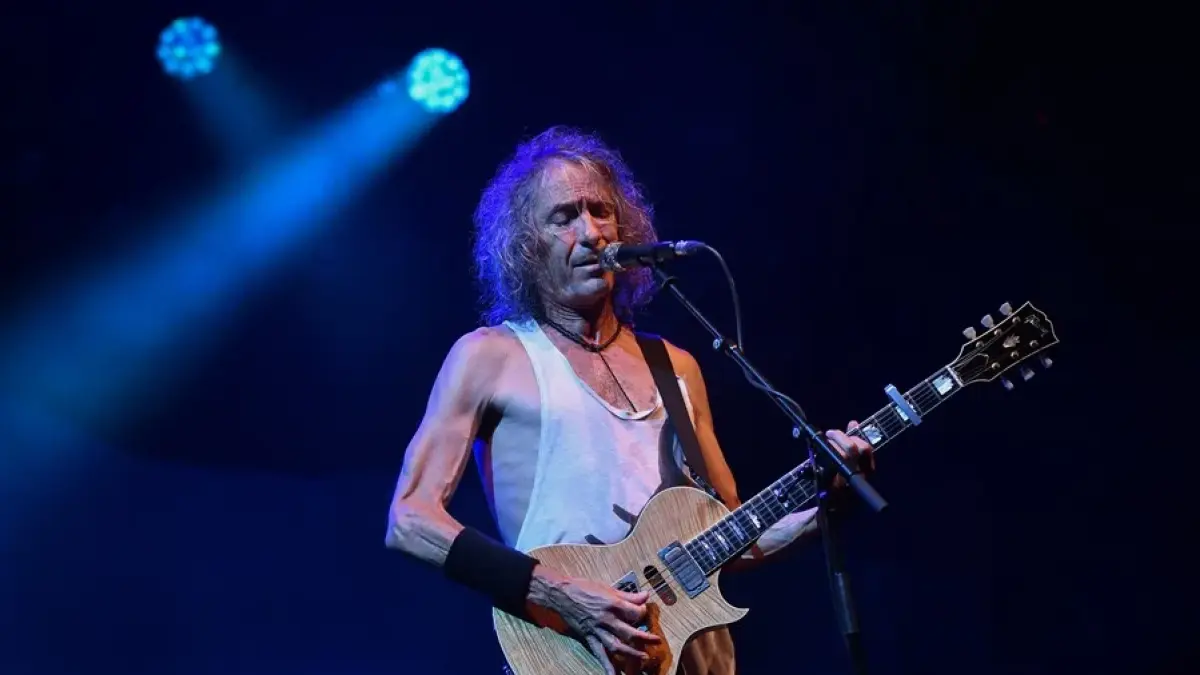 Robe Iniesta, líder de la banda de rock Extremoduro, murió a los 63 años